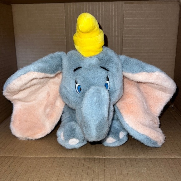 Disney | Toys | The Walt Disney Company Vintage Dumbo Yellow Top Hat ...